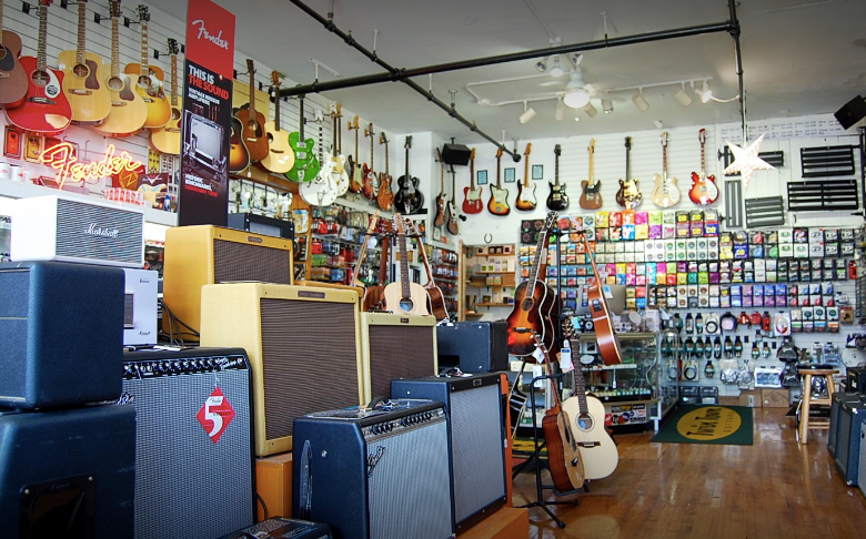 Twin Town Guitars | MNMusicians.com